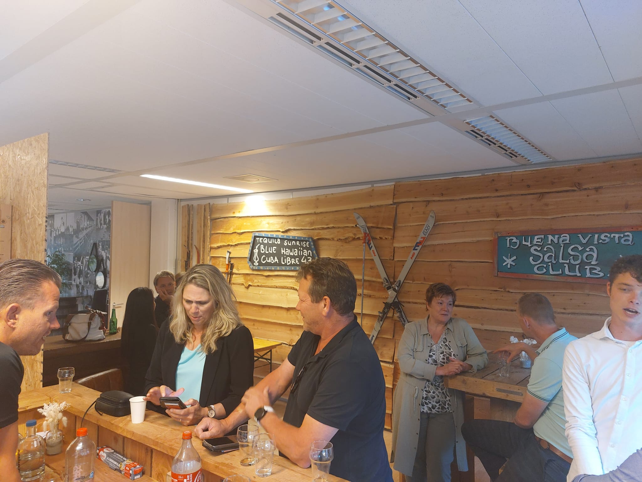 Netwerken voor introverts: hoe je authentieke verbindingen kunt opbouwen - Netwerken